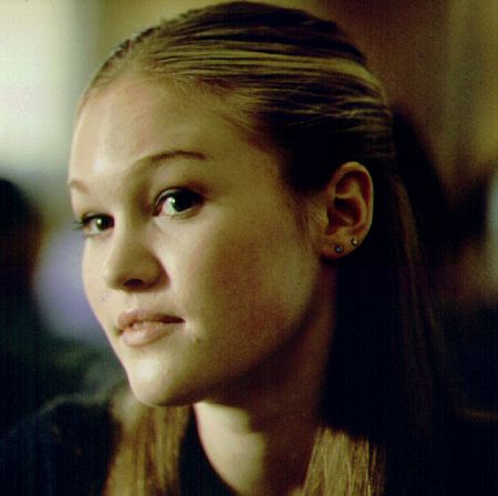 Julia Stiles