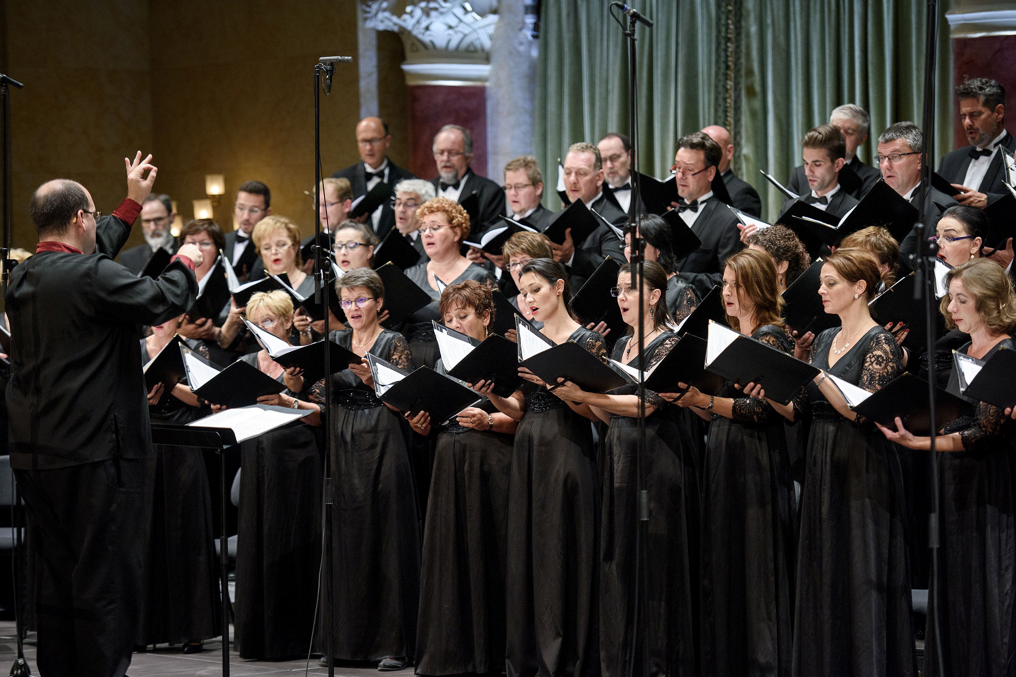 BEETHOVEN200 - “The Emperor”