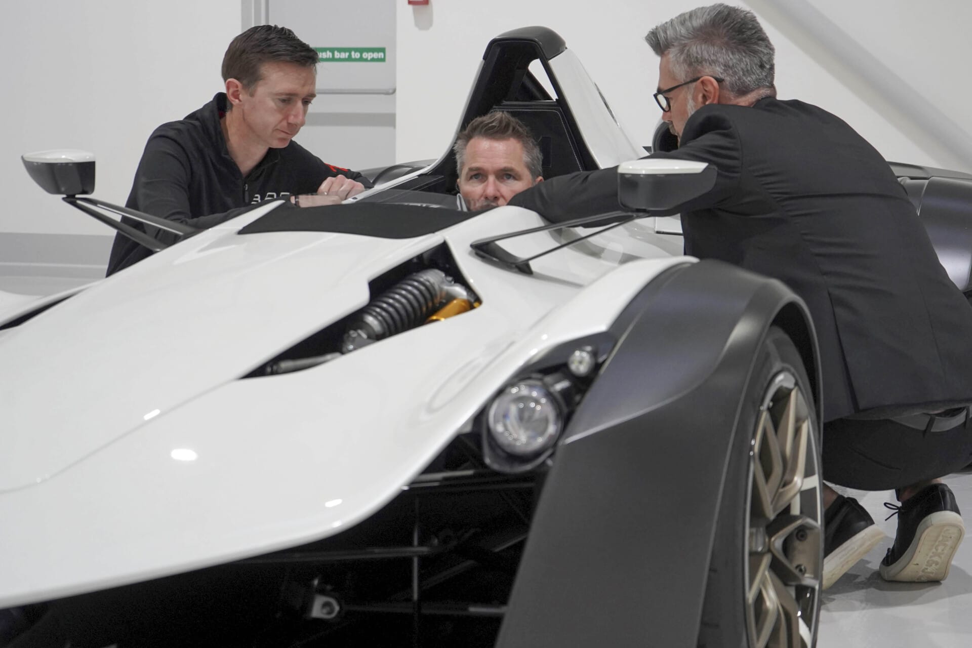 Szuperautók nyomában / Roadster/Pagani Huayra Roadster BC