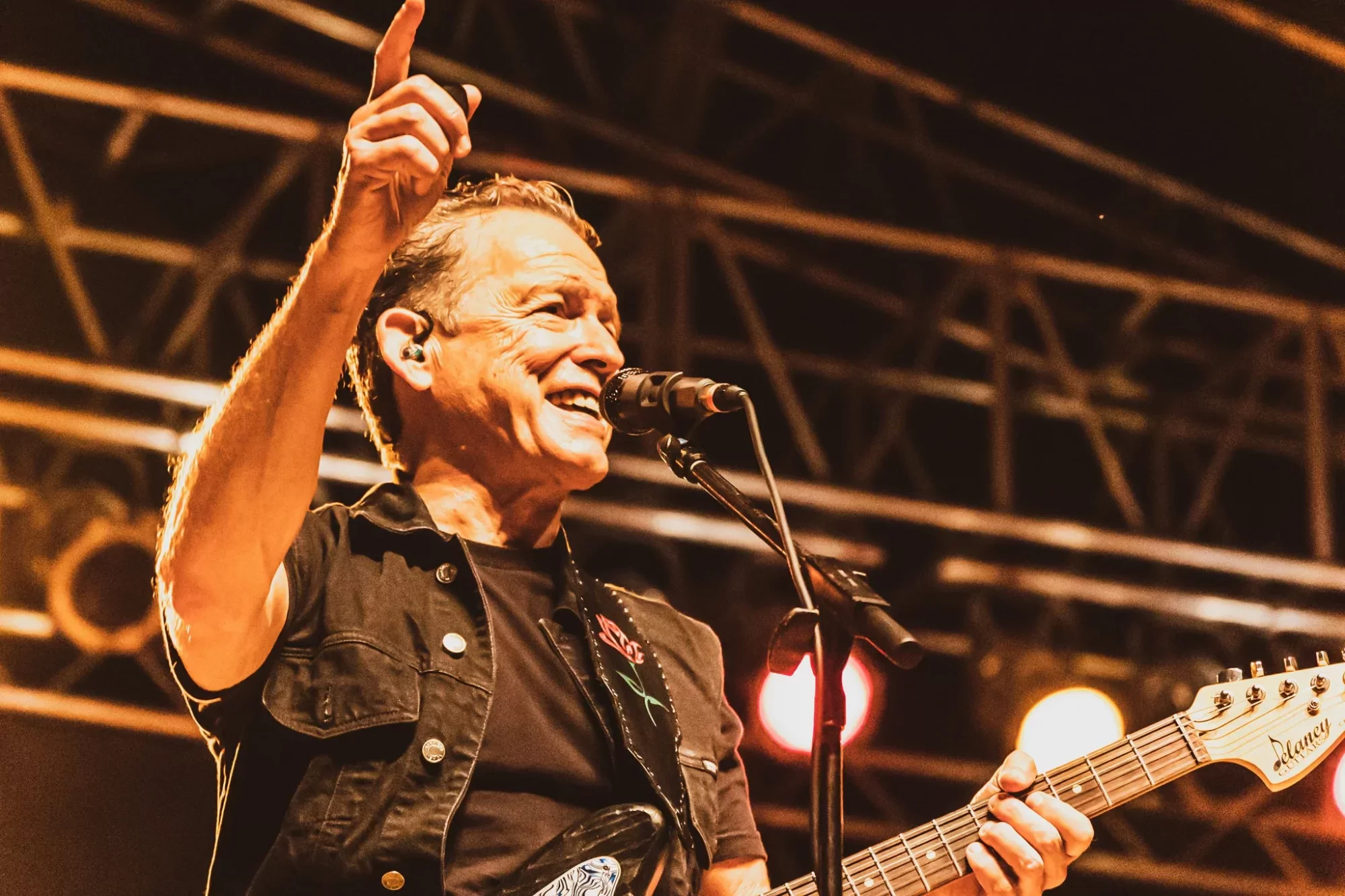 Tommy Castro & The Painkillers