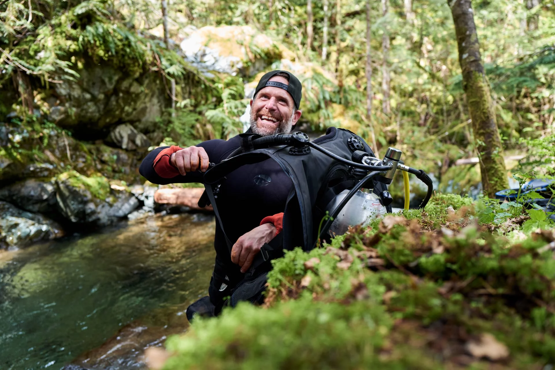 A halott ember átka: Az elveszett spanyol arany / A jetik völgyének titkai