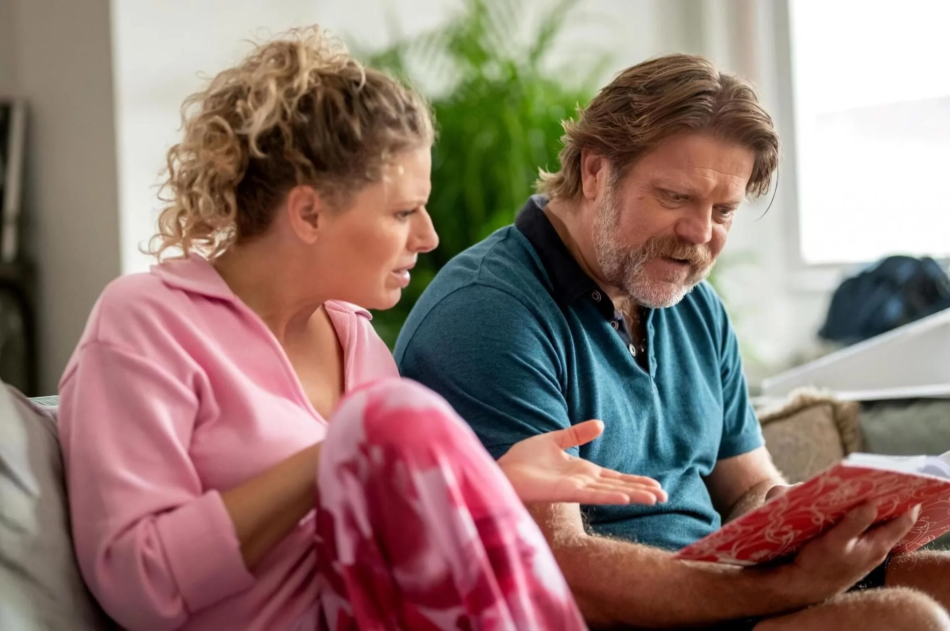 Brigi és Brúnó / Az autókereskedésben