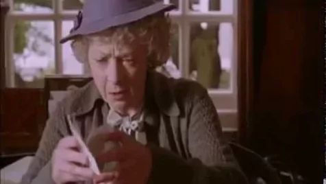 Miss Marple: Balhüvelykem bizsereg... / A Bertram Szálló