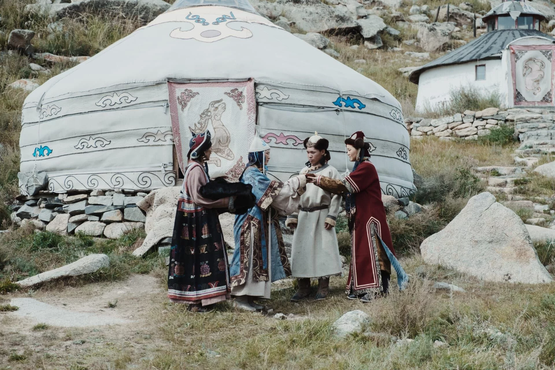 Dzsingisz kán: A mongolok titkos története / Temujin: A fiú, akiből kán ...