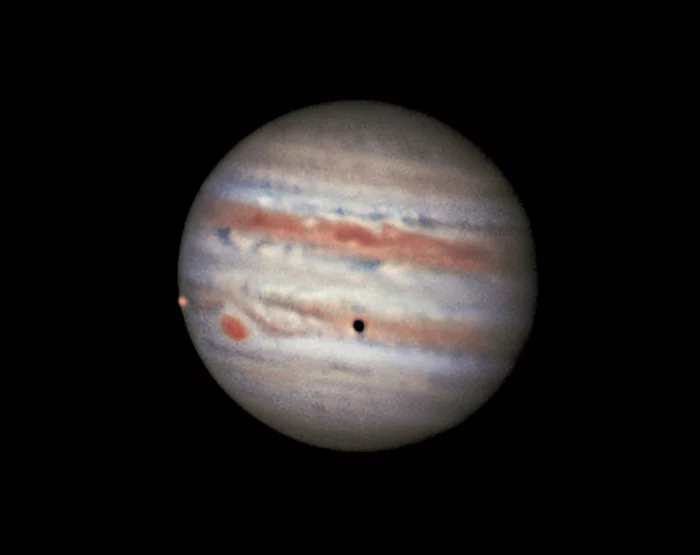 Hajnali bolygó les: Vénusz, Jupiter, Szaturnusz, Merkúr, Neptunusz és ...